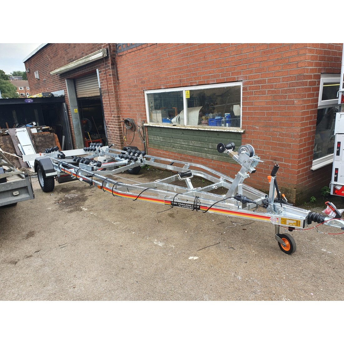 SBS R2 1600el boat trailer
