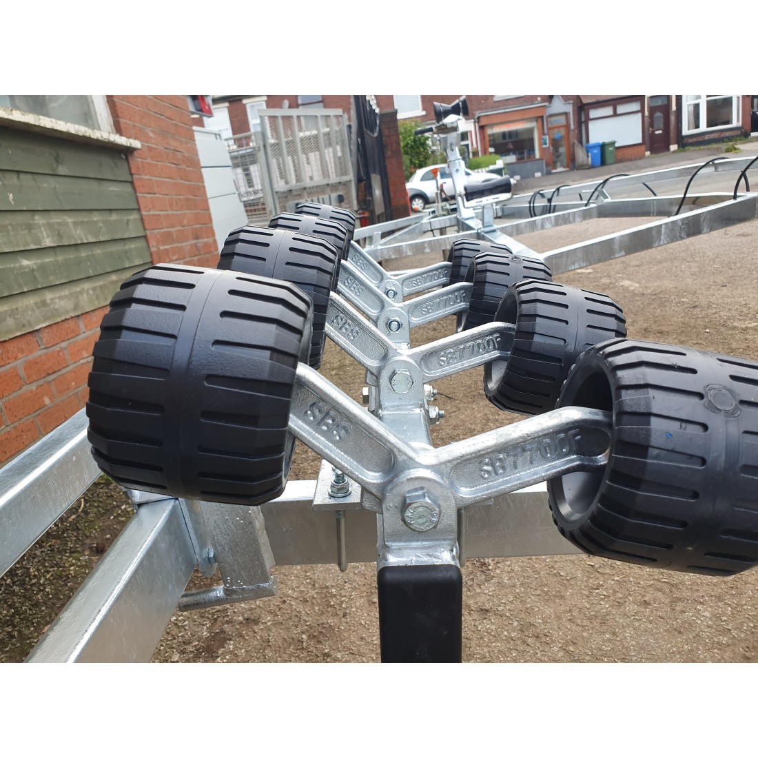 SBS R2 1600el boat trailer